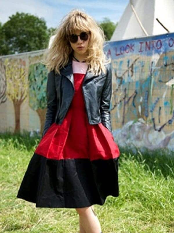 Model Suki Waterhouse Leather Jacket